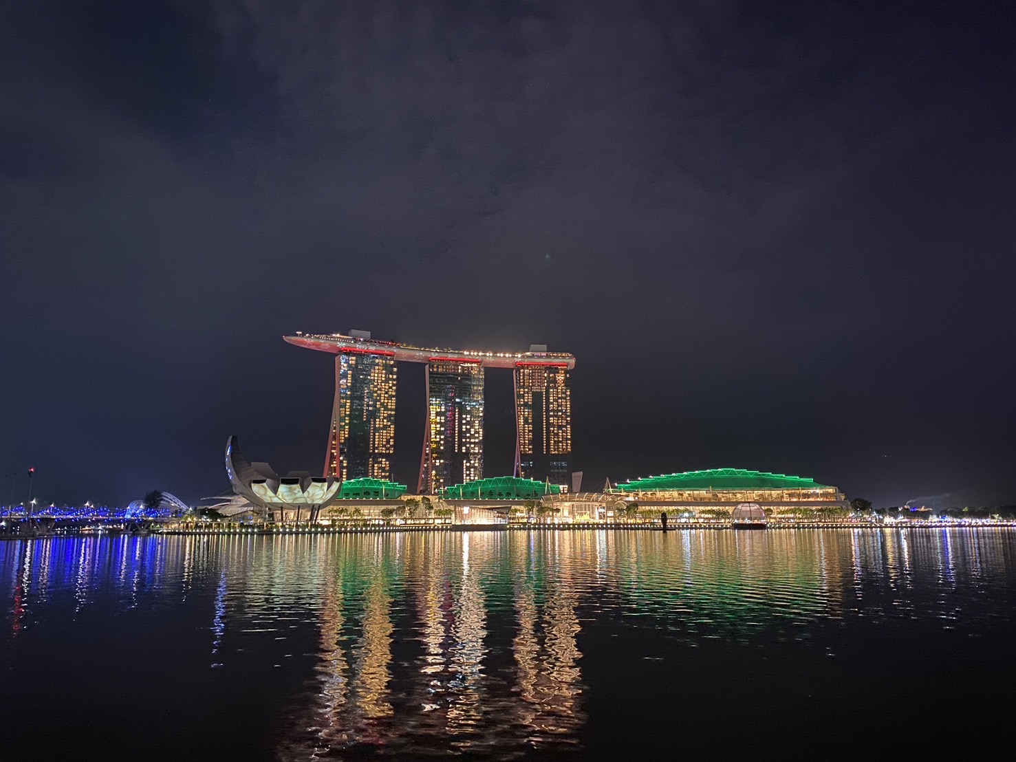 国内の学会だけでなく海外の学会に参加することもでき、多ければ、年に2，3回海外に行くこともできます。